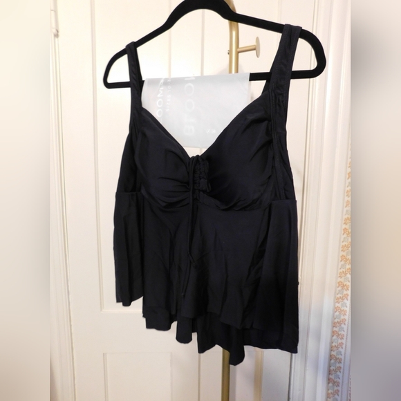 BloomChic | Swim | Bloomchic Black Bathing Suit Top Sz 8 2 Drop Waist ...